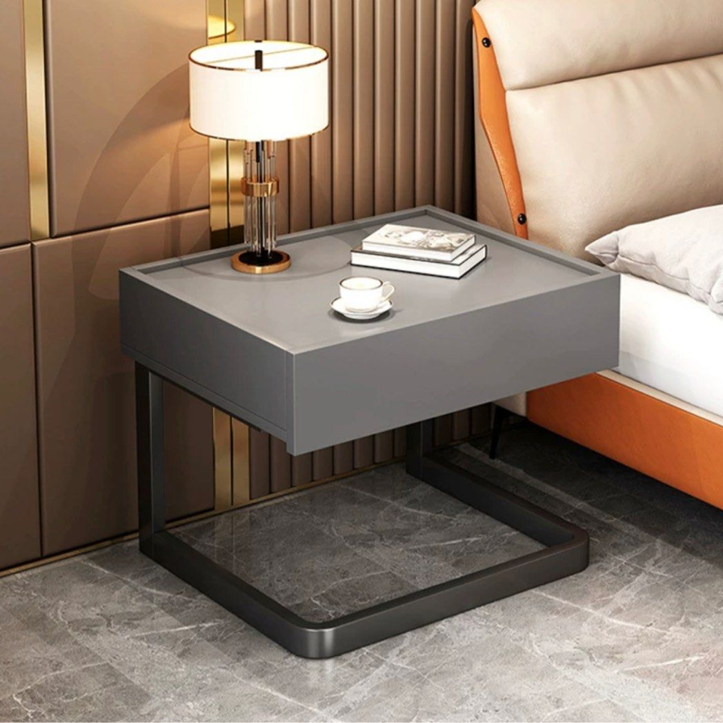 DAN Side Table – Radical Homes