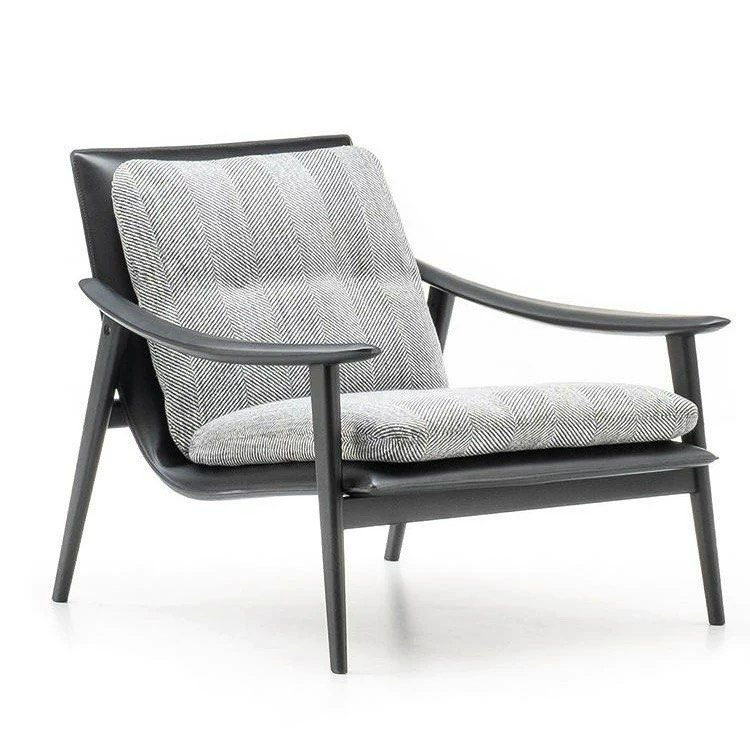 RYAN Modern Lounge Chair – Radical Homes